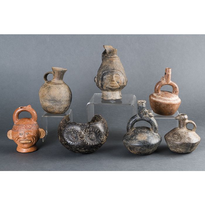 1237-Huacos ceremoniales. Cultura Chavín. Perú. hacia 900-200 A. de C ...