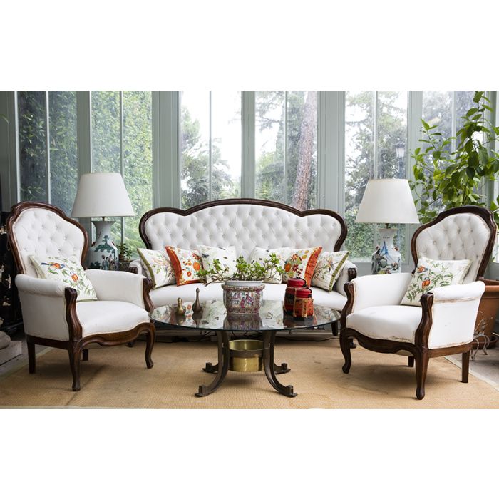 705-Tresillo isabelino. España s. XIX. En madera tallada en su color ...