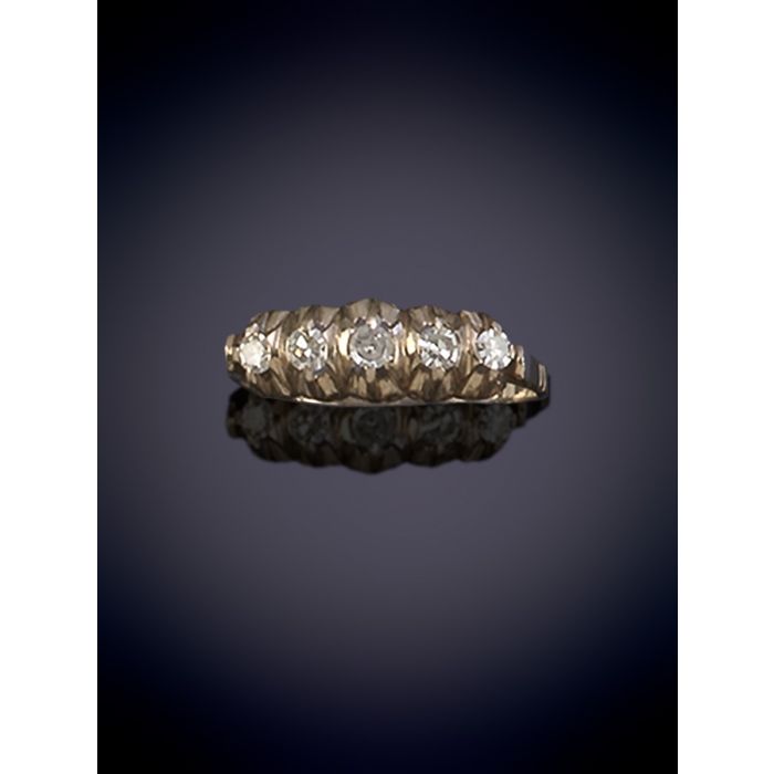 344-BELLO CINQUILLO ANTIGUO DE BRILLANTES SOBRE UNA MONTURA DE PLATINO ...