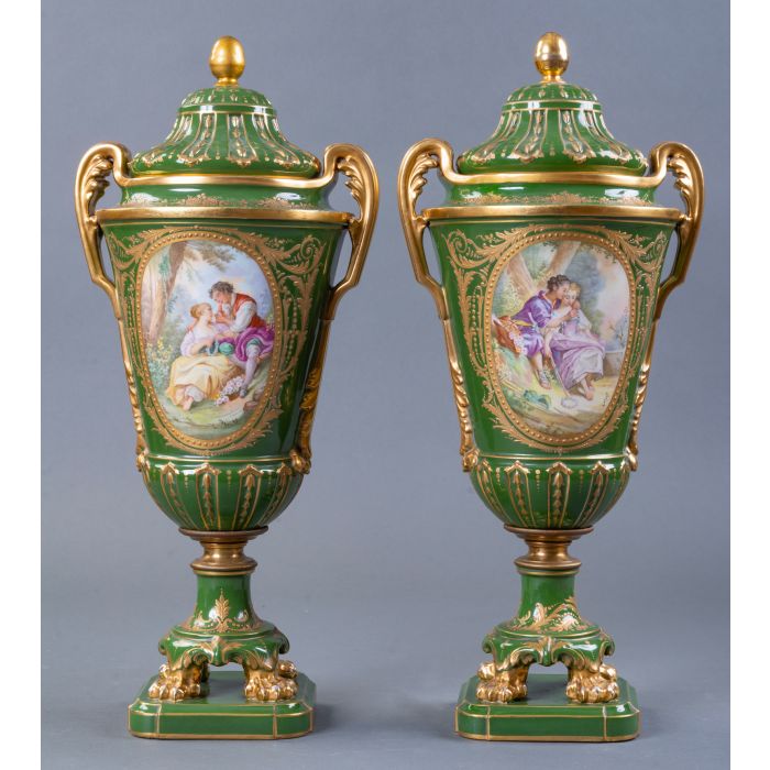 1012-Pareja de jarrones con tapa y asas en porcelana esmaltada de ...